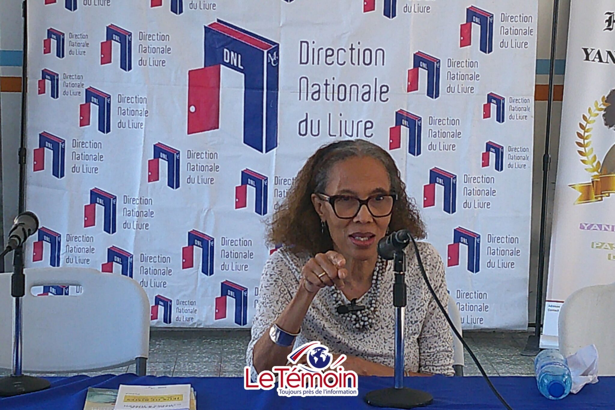 Yanick Lahens inspire les élèves du Lycée national de Pétion-Ville lors ...